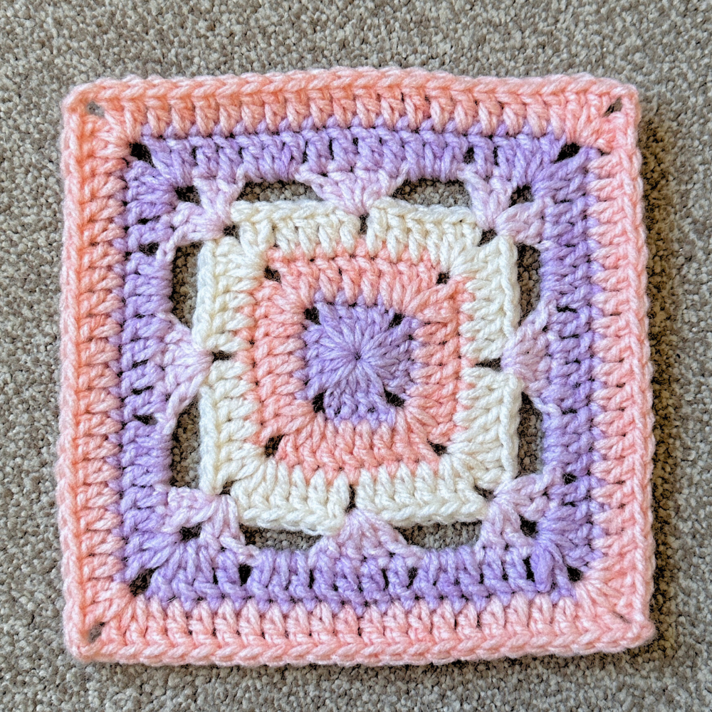 Shift Granny Square - Free Crochet Pattern - Truly Crochet